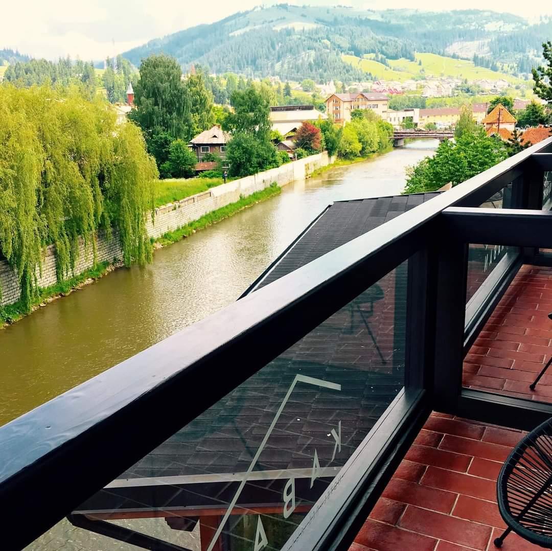 Top 10 cabane de munte fabuloase, pentru o vacanță în țară, ca afară